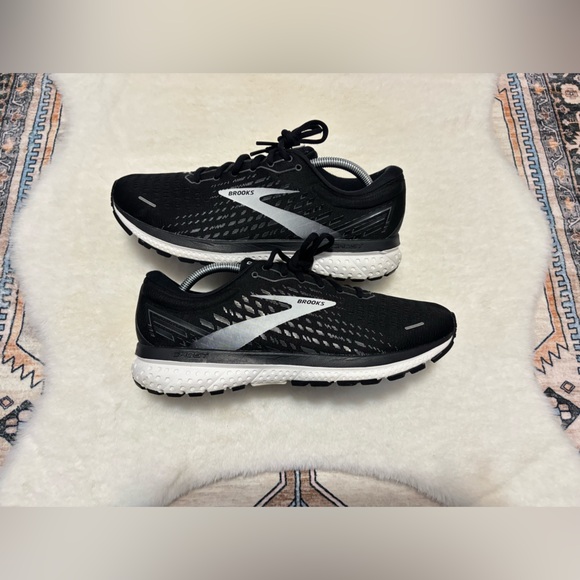 Brooks | Shoes | Brooks Shoes | Poshmark